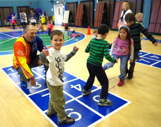 Students jump rope and climb for heart health