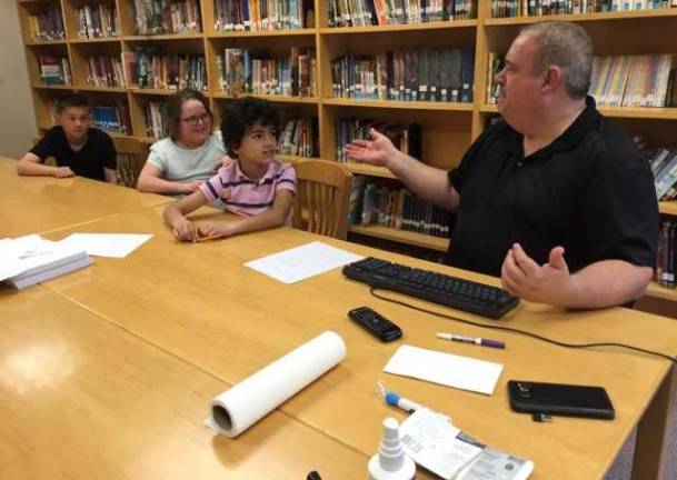 Author pays visit to Hilltop school