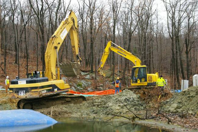 Barry Lakes work underway