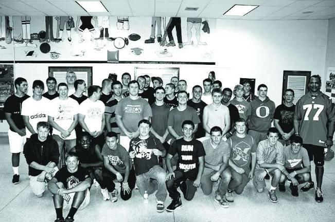 Former Giant visits High Point football team