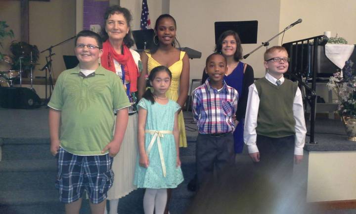 Students perform at piano recital