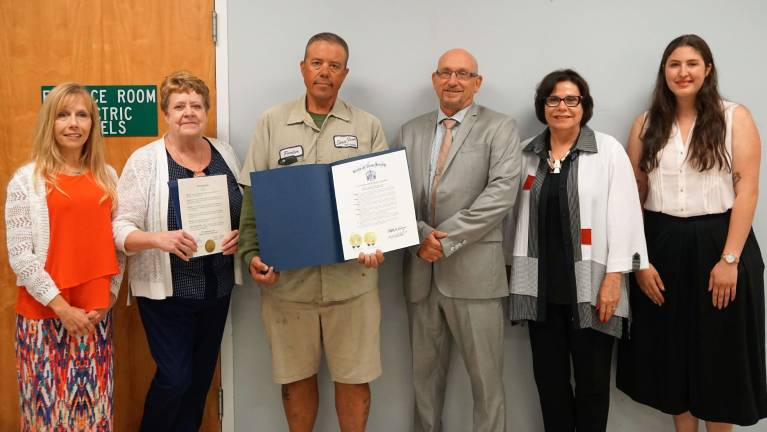 Vernon Senior Center celebrates 25th anniversary