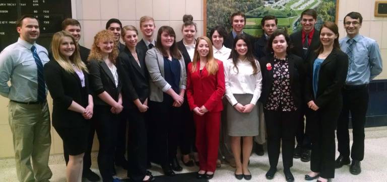 Vernon students attend model UN